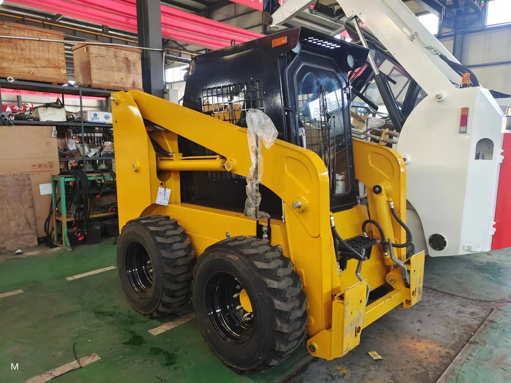 The many uses and benefits of compact multi-purpose loaders - HAMAC